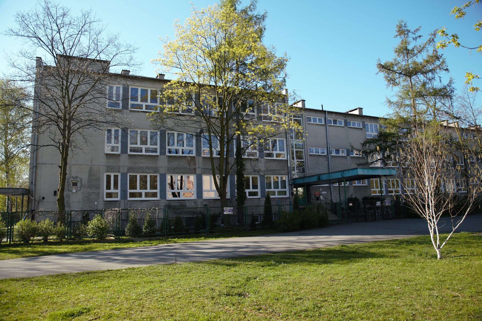 XLVI Liceum Ogólnokształcące z Oddziałami Dwujęzycznymi im. Stefana ...