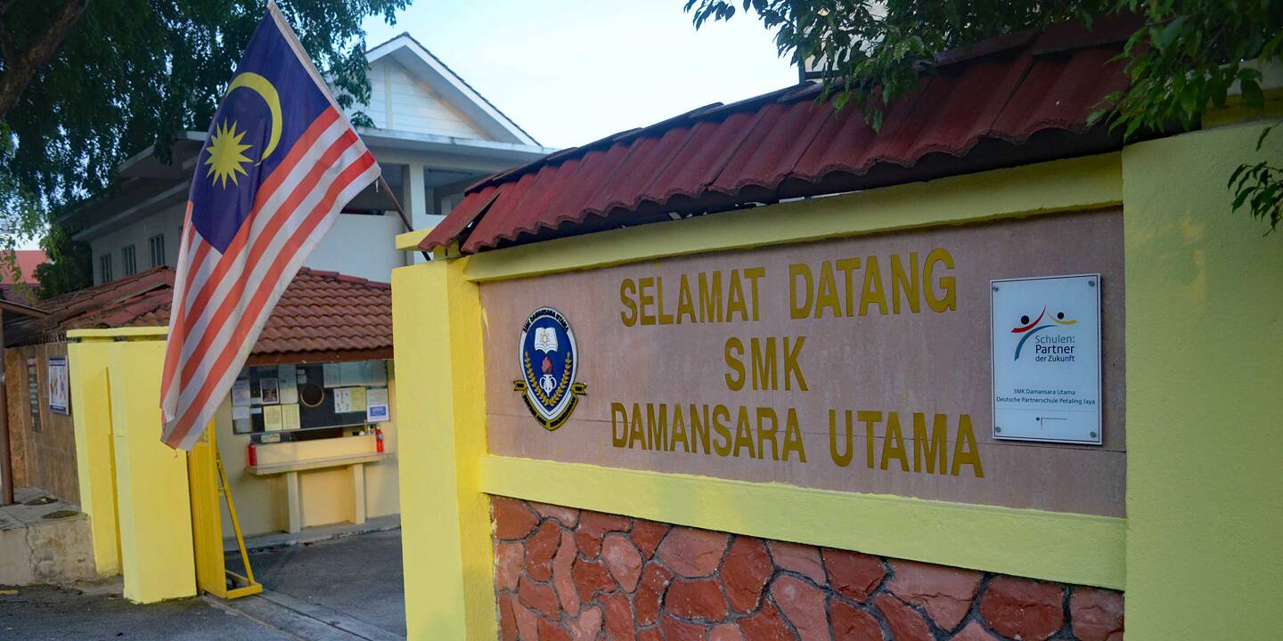 SMK Damansara Utama Secondary School - PASCH-Initiative
