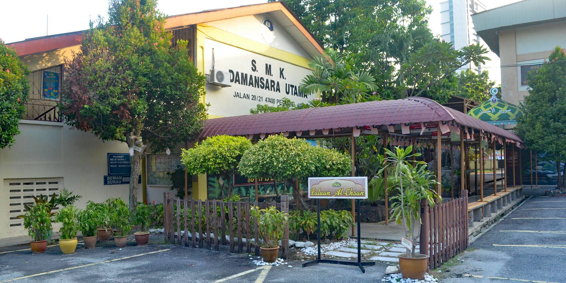 SMK Damansara Utama Secondary School - PASCH-Initiative